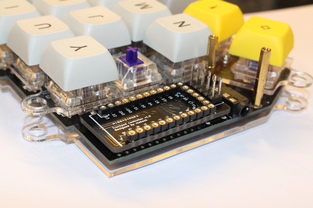 Trackpad in a Keycap for Corne/CrKbd Keyboard | Volodymyr Lukashevych